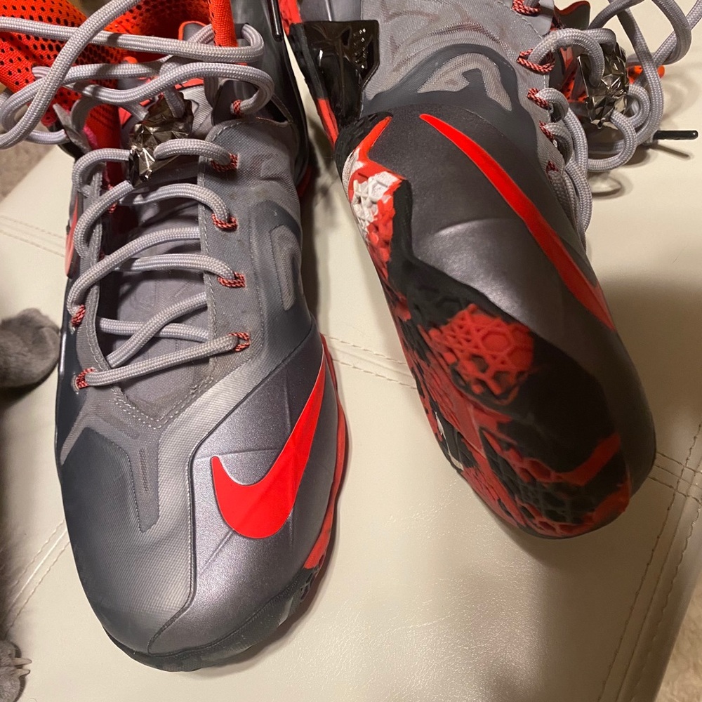 Nike Shoe Lot - Gem